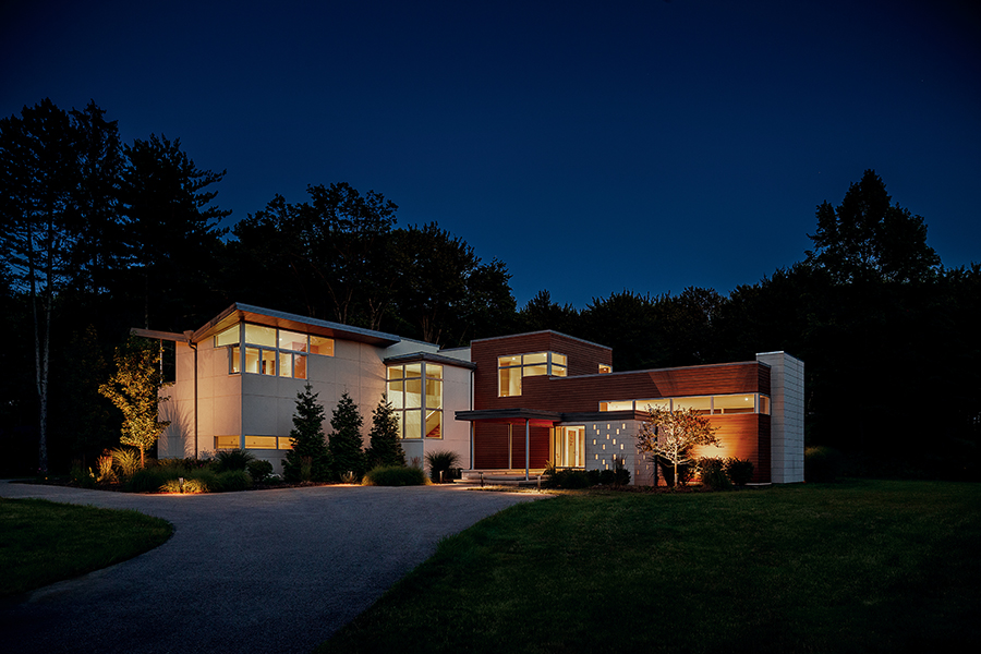 11 Different Driveway Lighting Ideas for Your Home